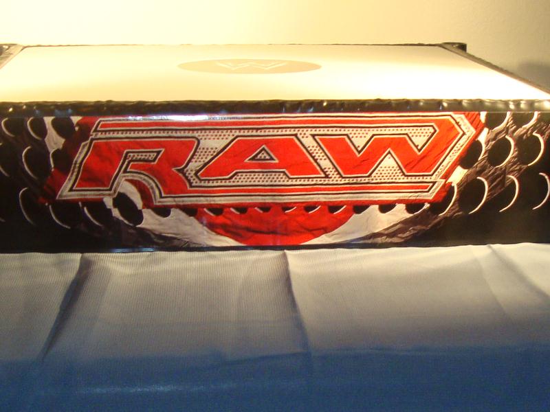 Check out the video screen in the TNA mobile game...that's a WWE match ...