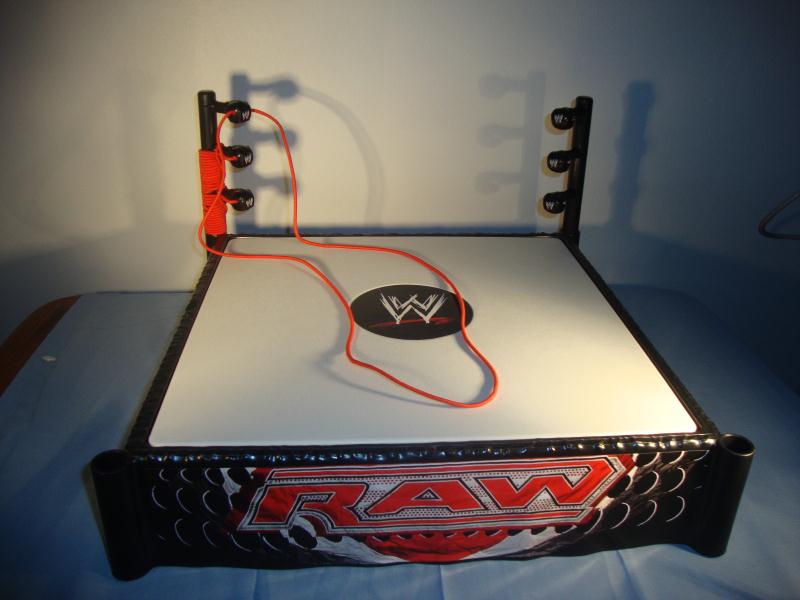 Mattel WWE Special Feature: RAW Superstar Ring Review | Figures and More